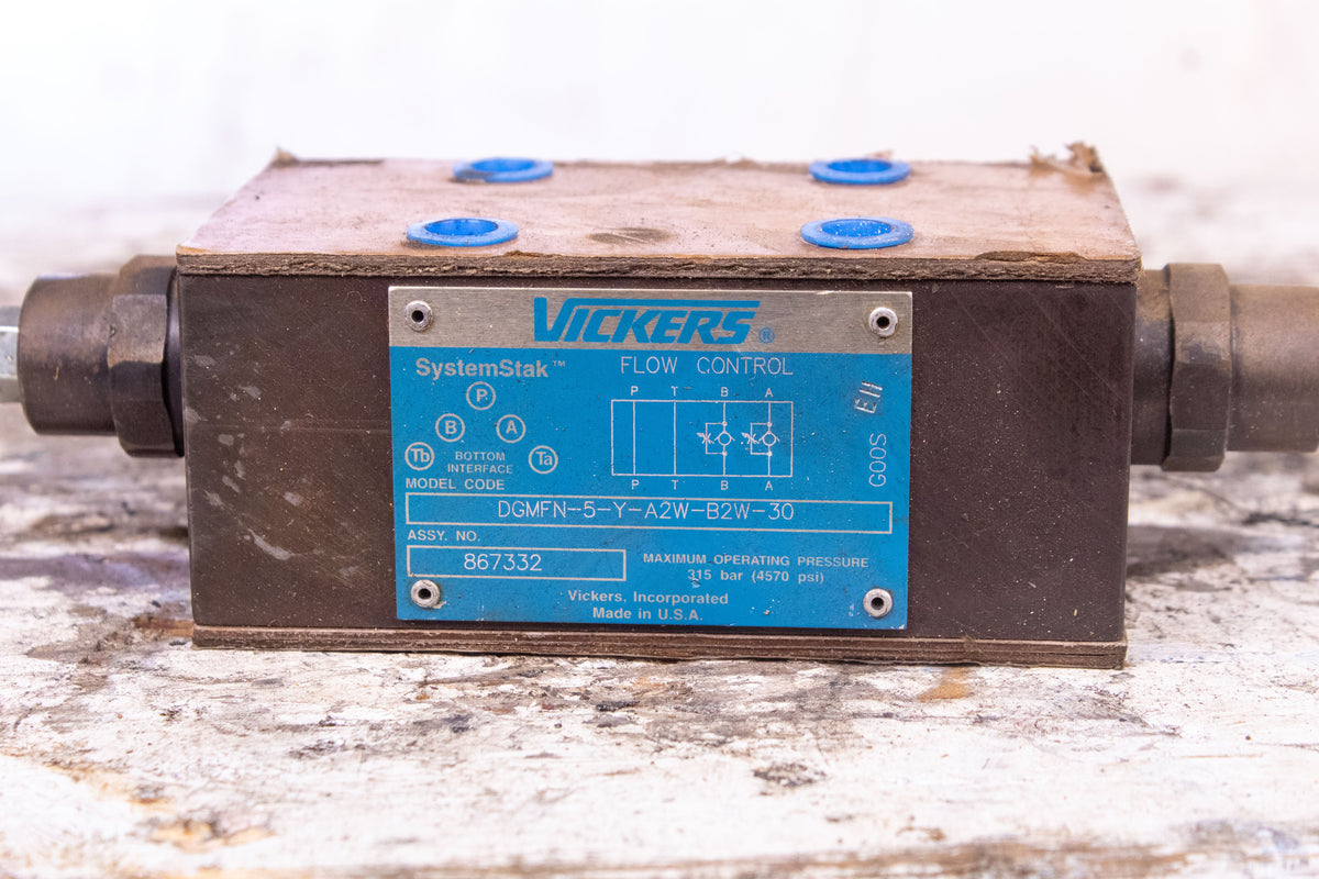 Vickers Flow Control Stack Valve DGMFN-5-Y-A2W-B2W-30 867332 – Hydraulic Junkyard