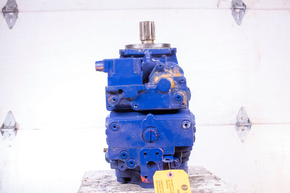 Sauer Danfoss 90R100 EA1B2S4F1 Piston Pump E036GBA35 3524 MCV110A1017 – Hydraulic Junkyard