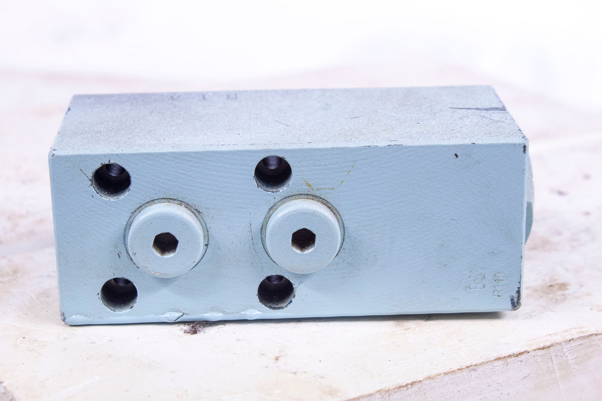 Bosch Rexroth 0 811 104 128 Valve 081110128 – Hydraulic Junkyard