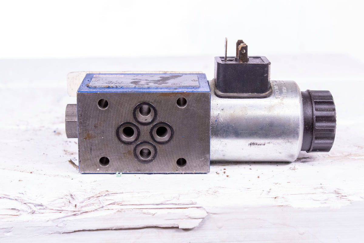 Rexroth R900958814 Directional Spool Valve – Hydraulic Junkyard